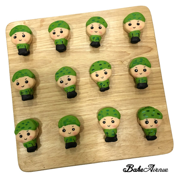 Soldier / Army Macarons – BakeAvenue